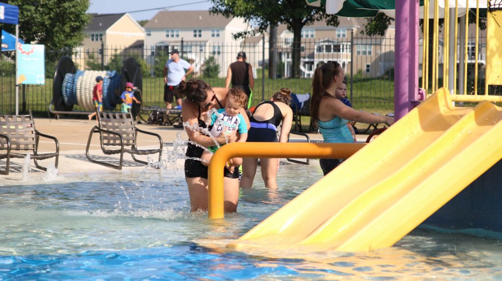 Outdoor Pool - St. Louis JCC